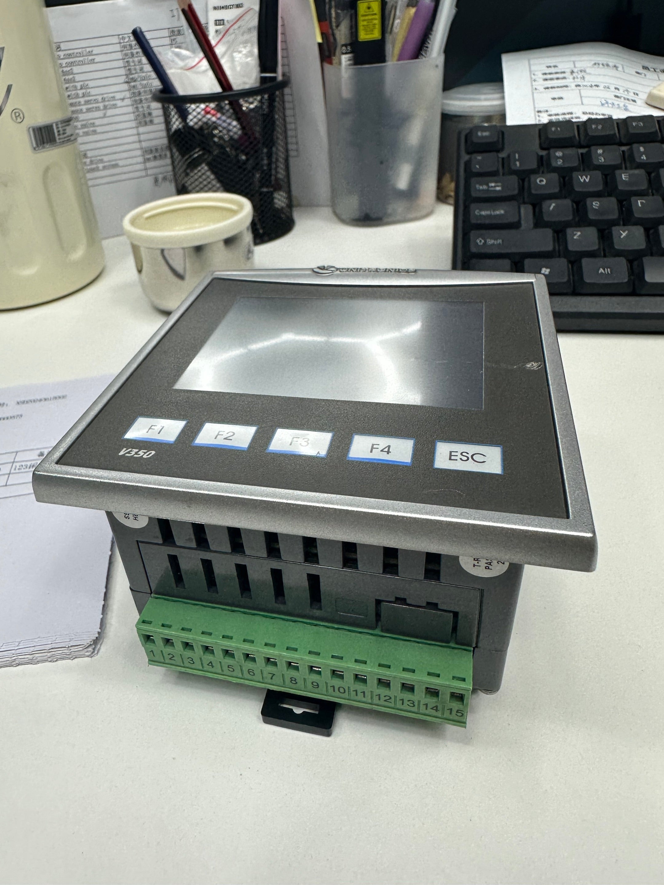 UNITRONICS VISION 350 V350-35-TA24 PROGRAMABLE LOGIC CONTROLLER ...