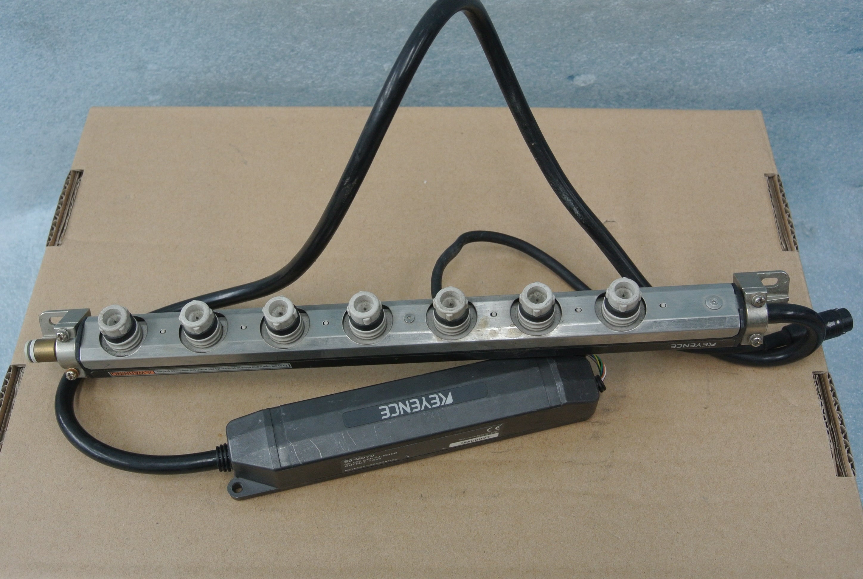 KEYENCE SJ-M300 Controller SJ-M070 Static Eliminator Ionizer Sensor ...